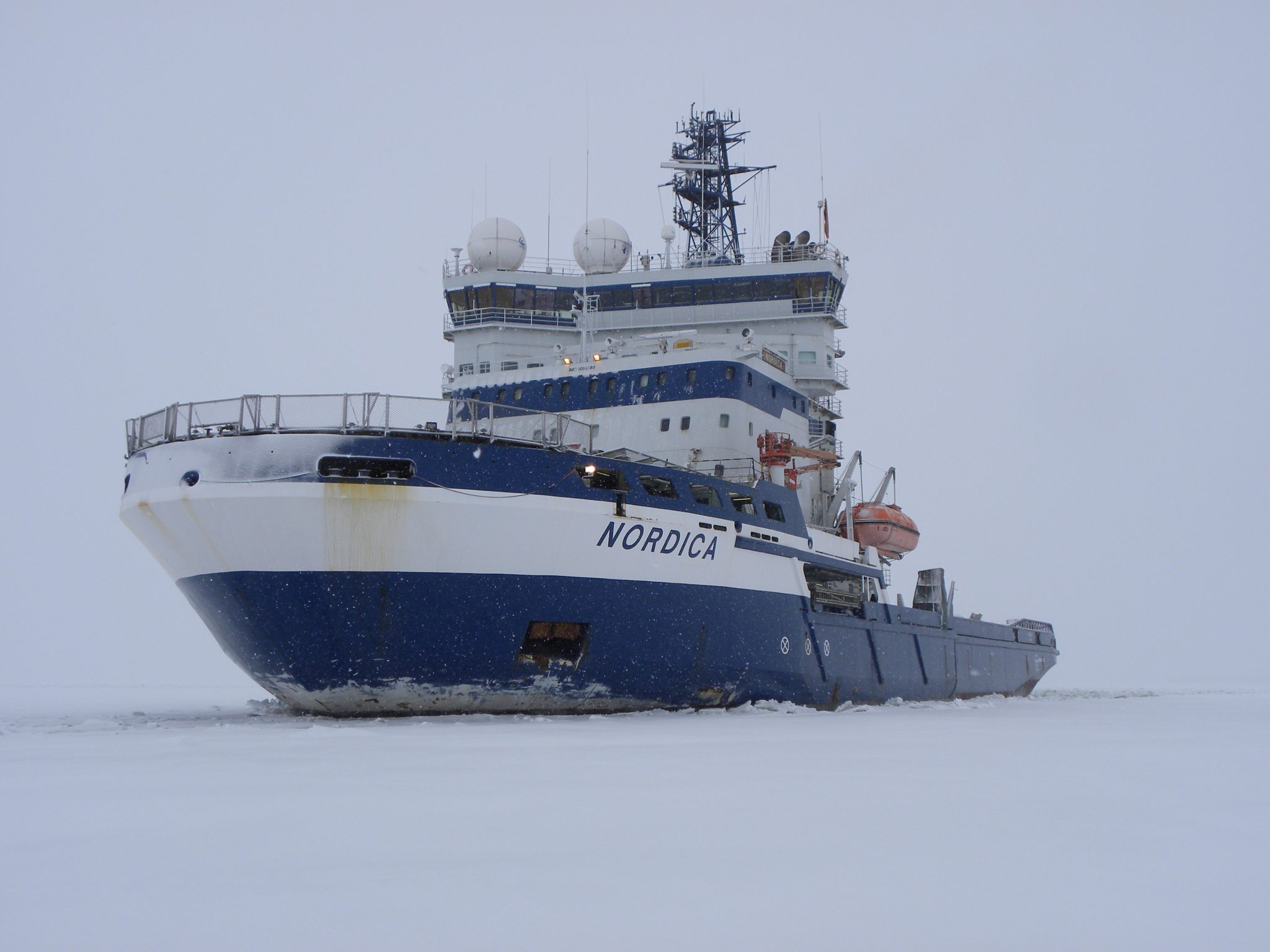 Monitoimimurtajat Fennica & Nordica - ILS Ship Design & Engineering
